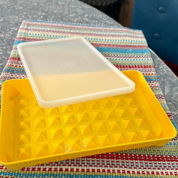 Tupperware | Kitchen | Vintage Tupperware Gold Colored Deli Meats ...